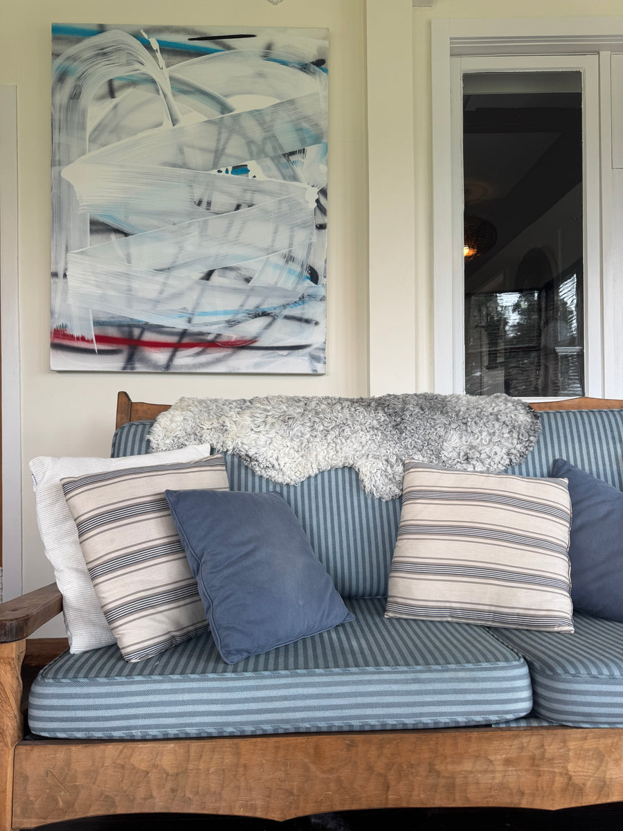 Gotland Sheepskin Rug White/Light Grey Short Wool – Three Sticks NZ